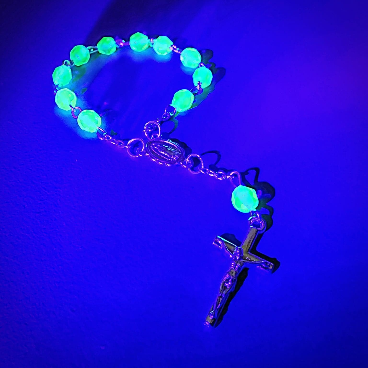 Miniature Radioactive Rosary, Uranium Glass Baby Rosary, Vaseline Glass ...